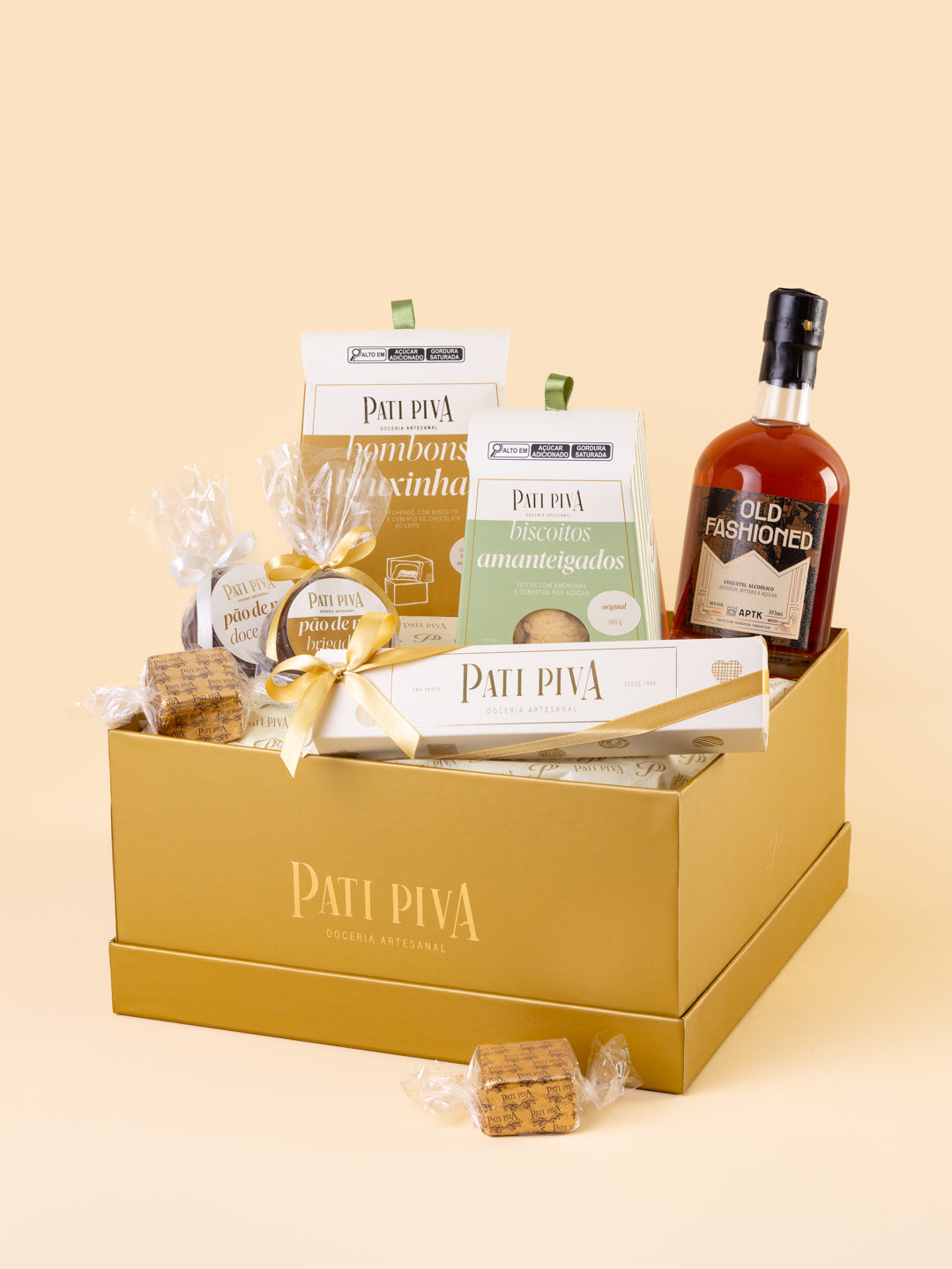 Cesta M com Doces e Old Fashioned 375ml | Pati Piva